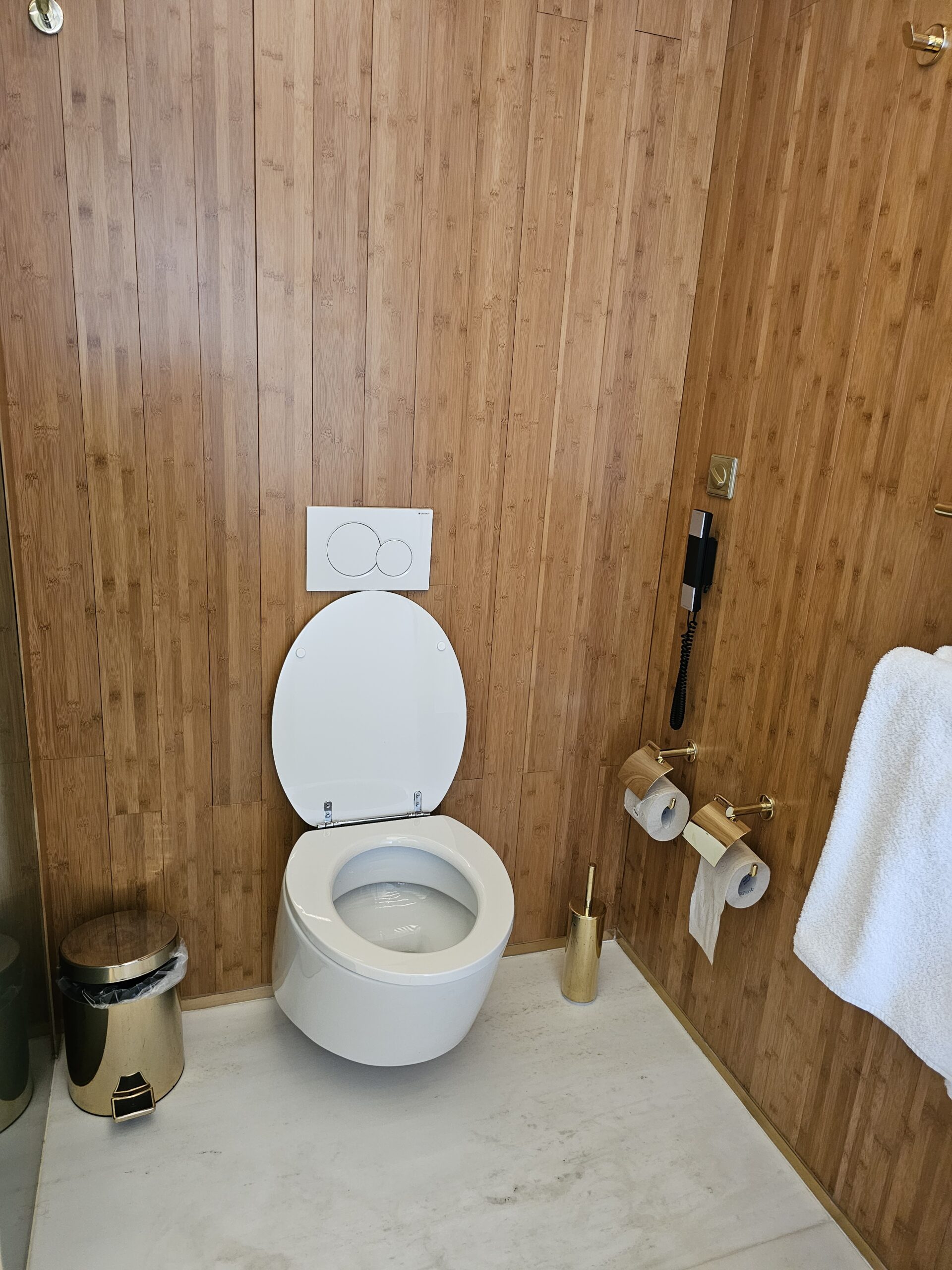 Review: New Hotel Athens, Greece - A Room With No View - InvisibleTiger ...