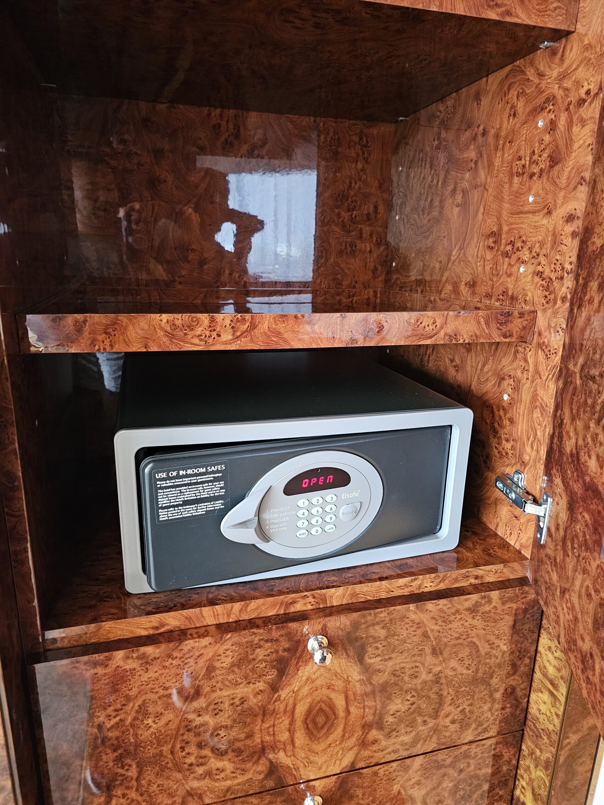 The St. Regis Singapore Hotel Review - Opulence with Classic Charm at a ...